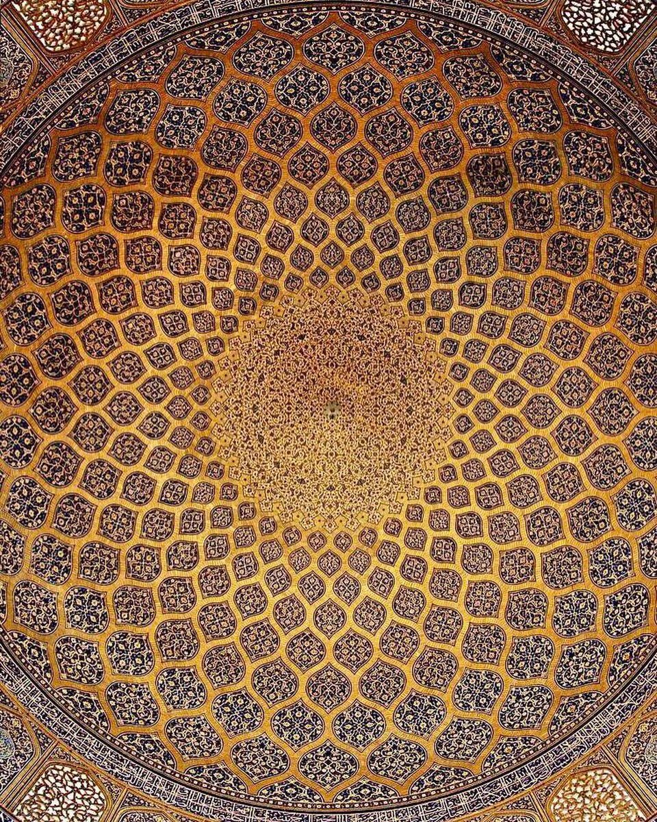 Did you know Mosque ceilings are designed to reflect the magnificence ...