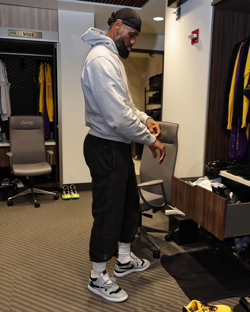 LeBron James willing to take a pay cut to play with Bronny? | HoopsHype