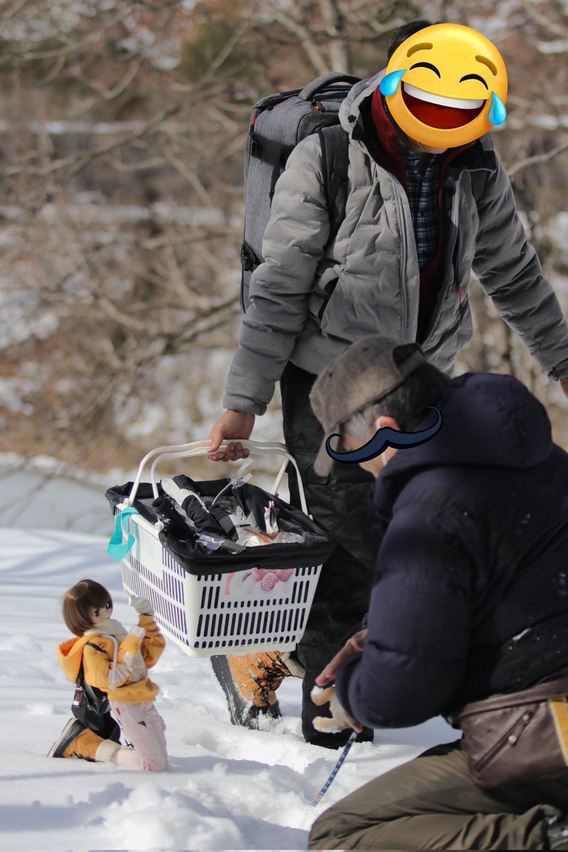 【画像あり】公園で水遊びをしてる美女2人組が撮られる [808139444]