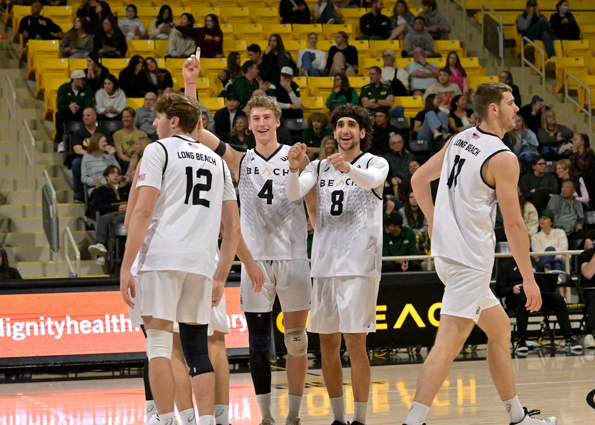 LIVE UPDATES: Lakewood vs. Long Beach Poly, Girls’ Volleyball – The562.org LIVE UPDATES: Lakewood vs. Long Beach Poly, Girls’ Volleyball – The562.org