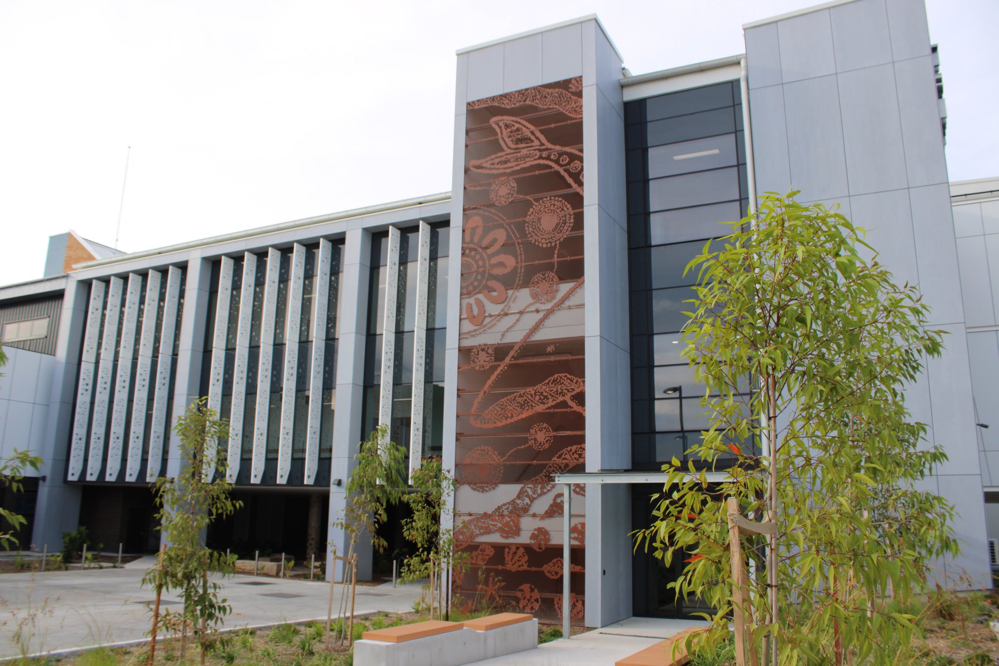 Sutherland Hospital Logo File:Sutherland Hospital, Caringbah, New