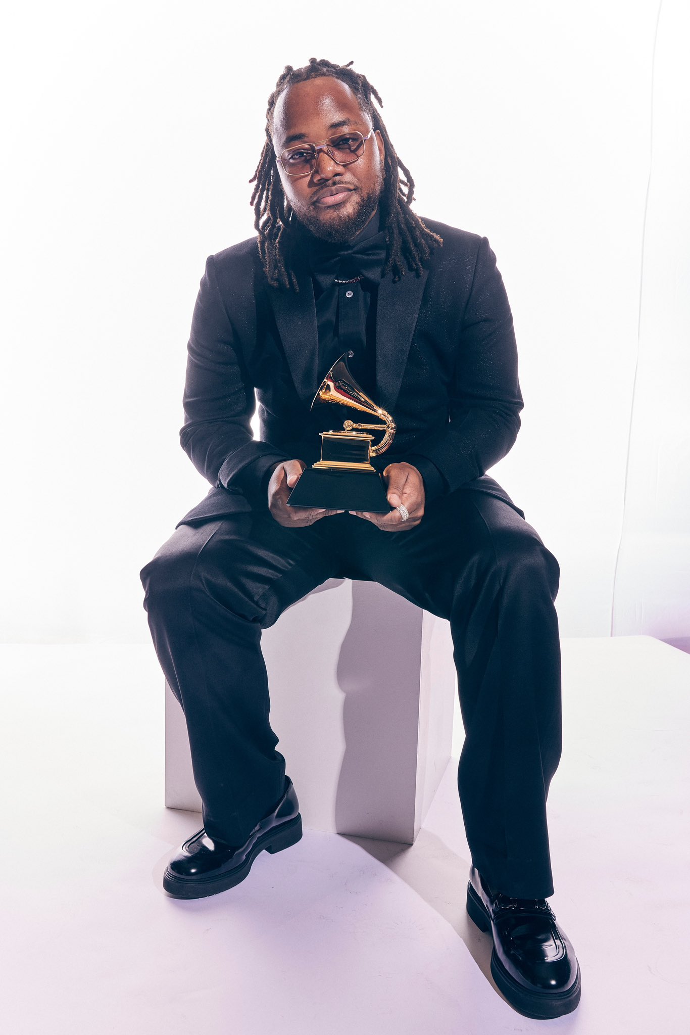 Leon Thomas Iii Instagram Leon Thomas Breaks Down His Hit Song 'Mutt'