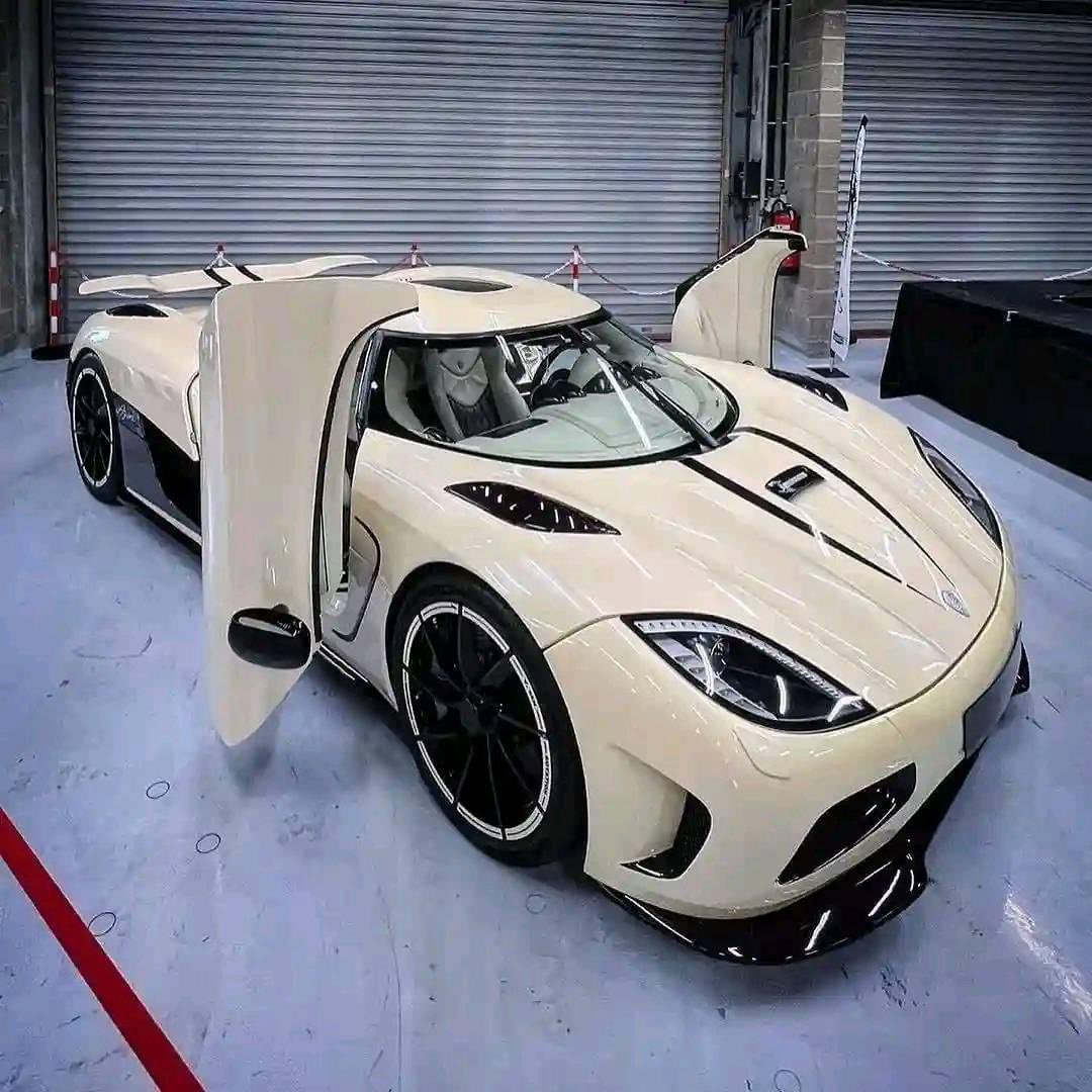 Koenigsegg Agera R 2024 Drag Race: Koenigsegg Agera RS Vs Tesla Model
