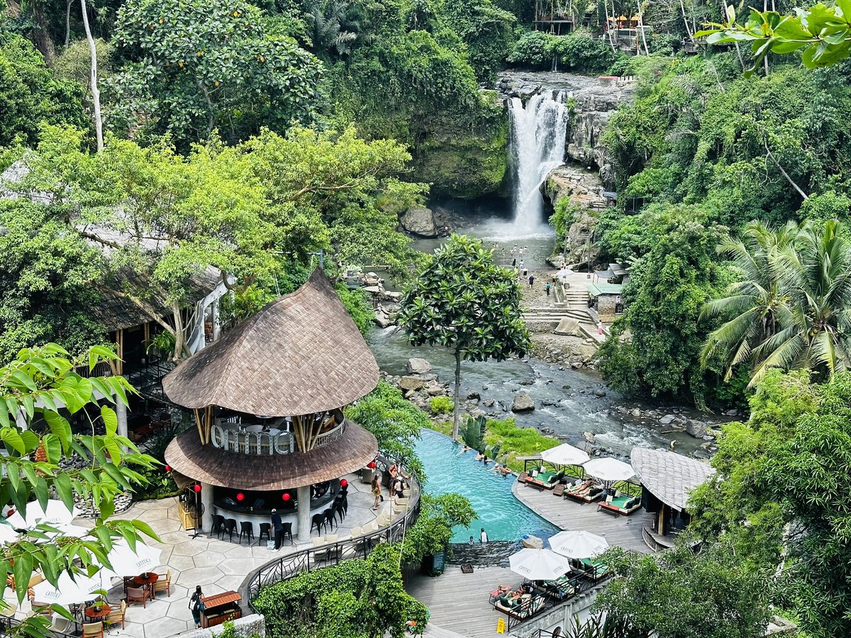 I just came back from a 10 days solo trip to Bali,I always wondered ...