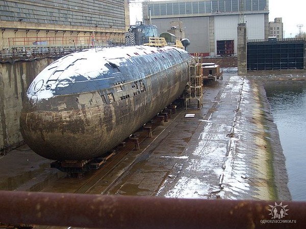 (1/80) Today, I'd like to talk about the Project 945 Barrakuda ('Sierra I'). - Thread from Chung ...