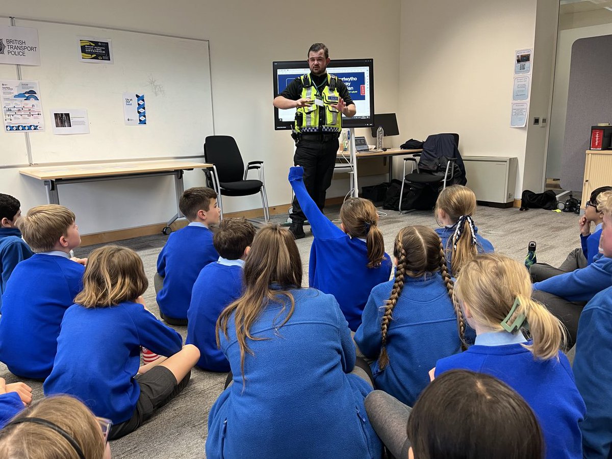 Welcome to Warren Mead School