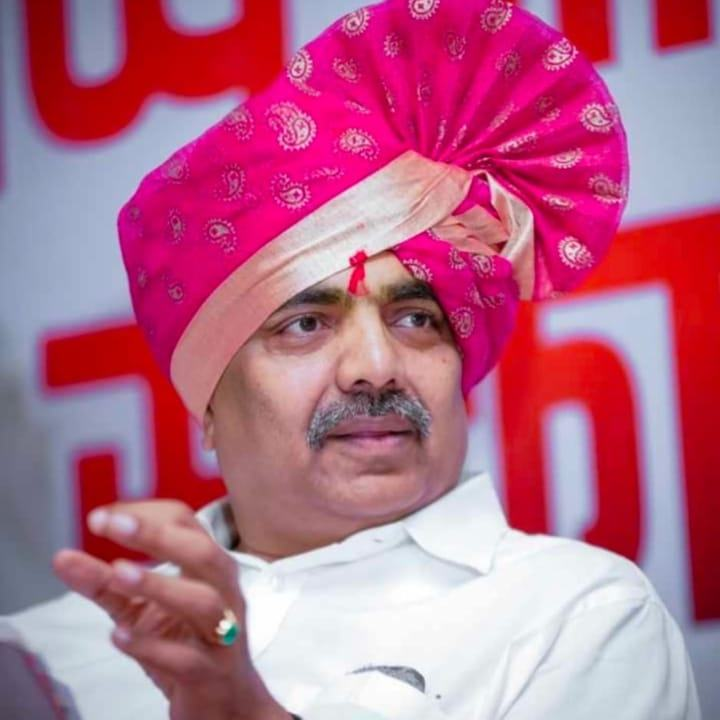 Jayant Patil's Instagram, Twitter & Facebook on IDCrawl