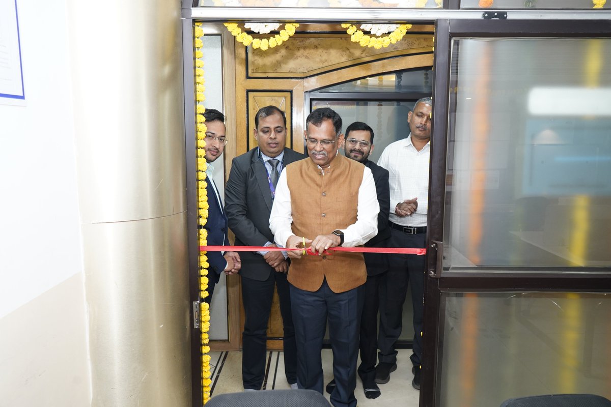 Inauguration of the Common Investor Service Centre in Bhopal, Madhya ...