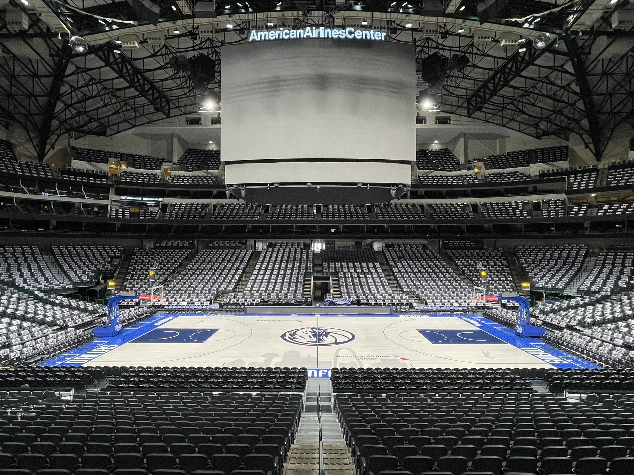 Dallas Mavericks Arena Pictures From Inside Josh Robbins On X: "Here