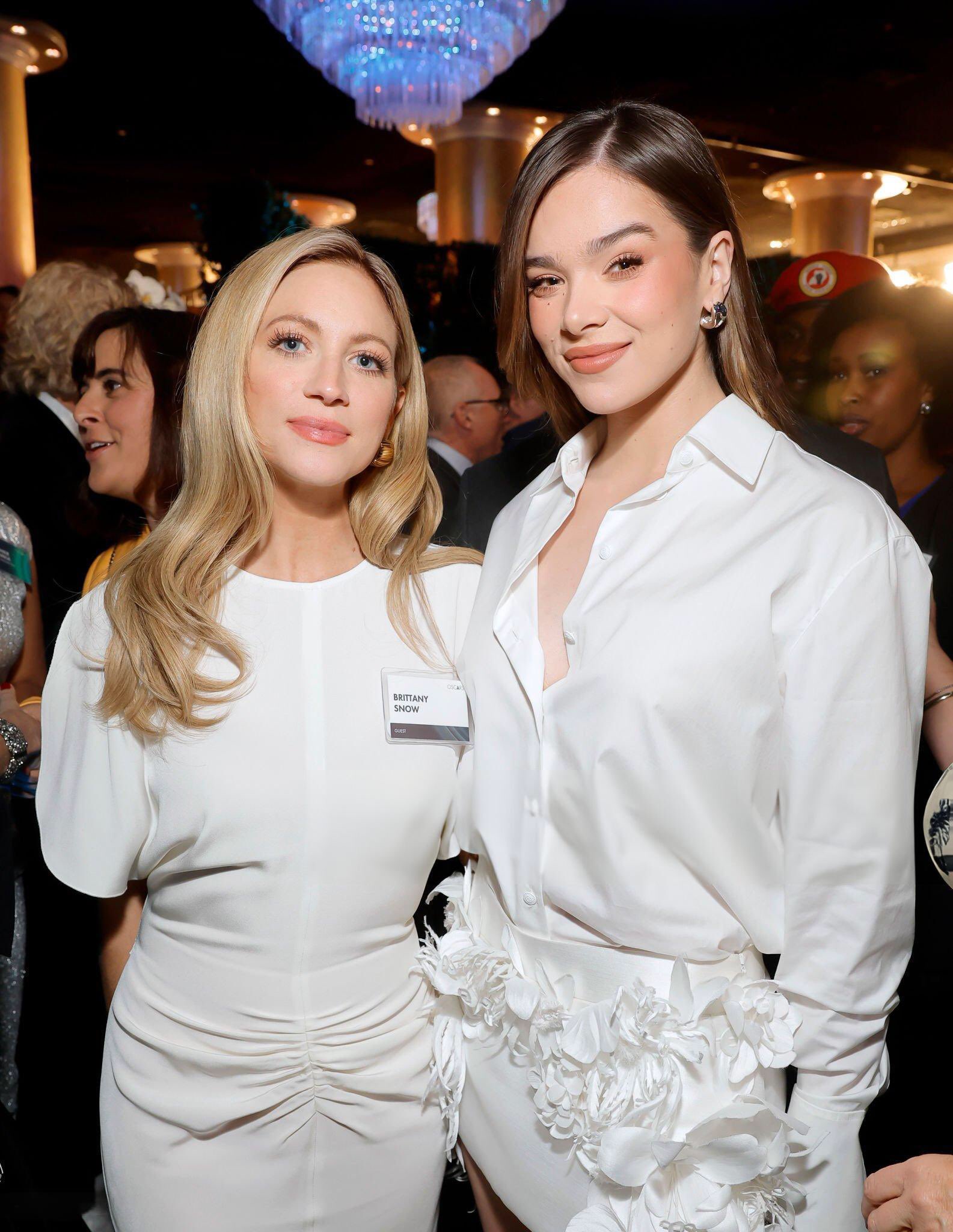 Hailee Steinfeld 2024 Golden Globes: Hailee Steinfeld, Spider Verse