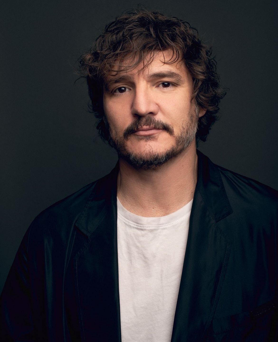 Pedro Pascal Instagram Pedro During A Photoshoot For The Hollywood