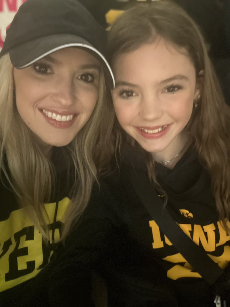 Chelsea Schultz's Instagram, Twitter & Facebook on IDCrawl