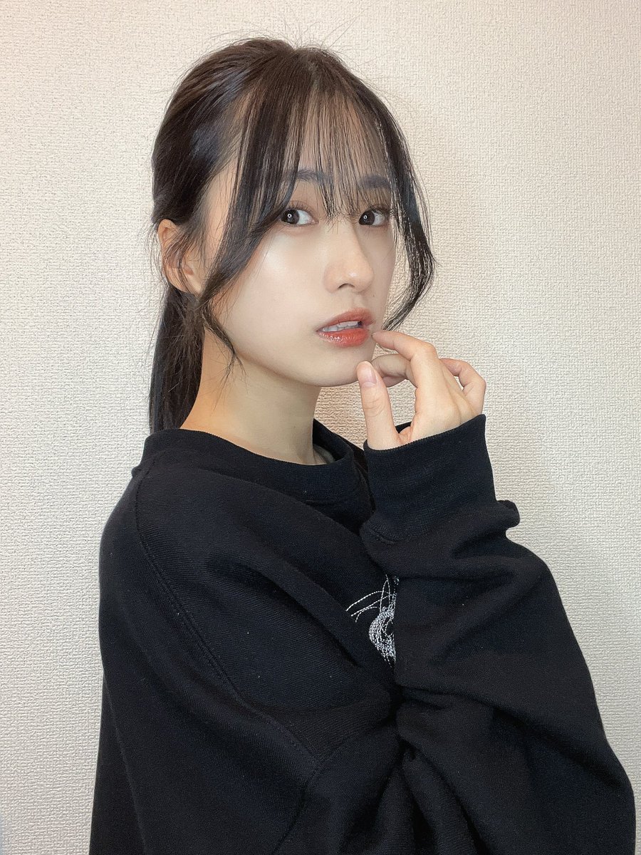 【画像51枚】澄田綾乃、おっぱいの谷間で男達を魅了させてしまうwwwwwwwwwwwwwwwwwwww : 気になる芸能まとめ