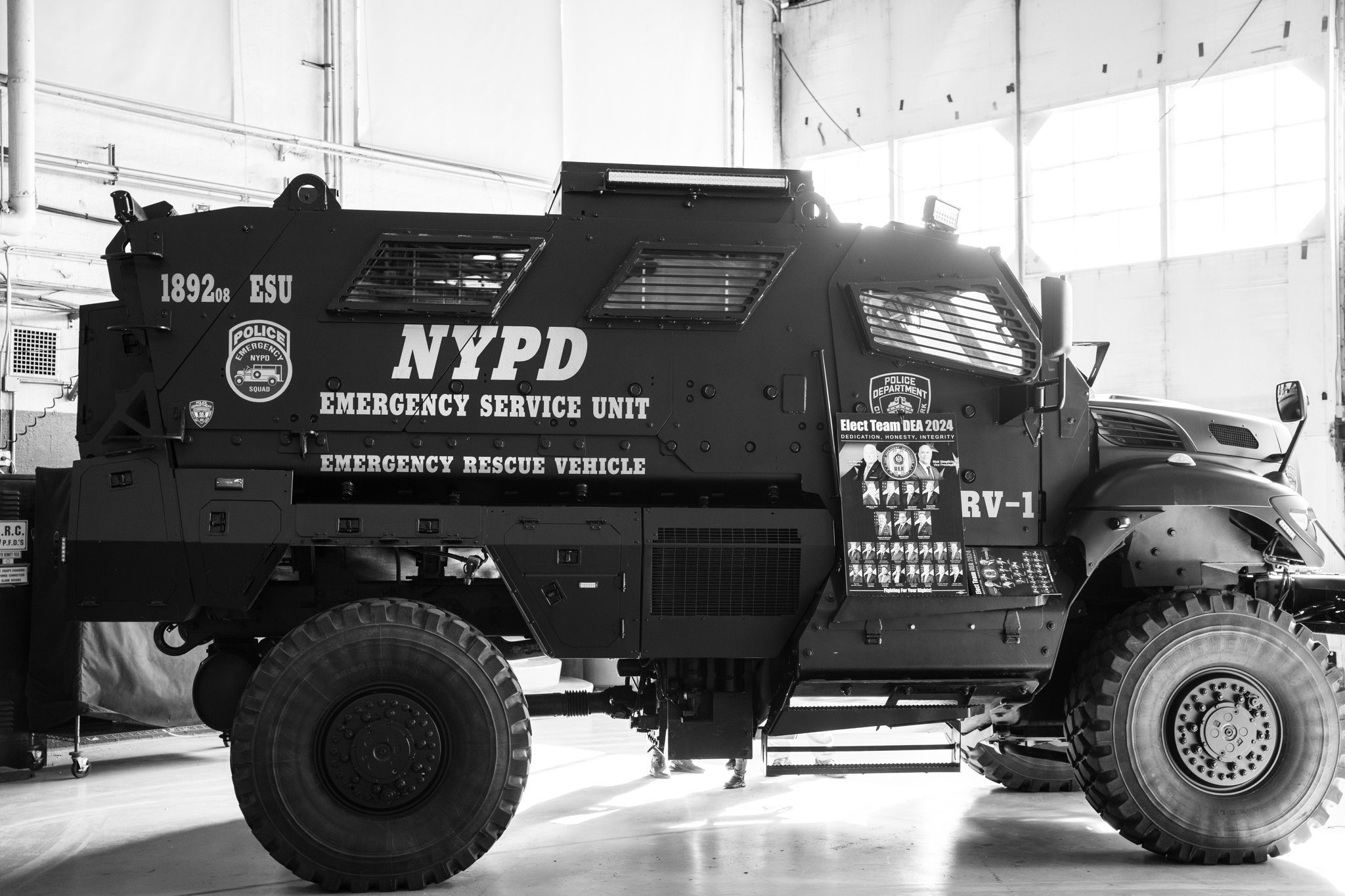Nypd Swat Truck NYPD (New York City Police Department) Emergency