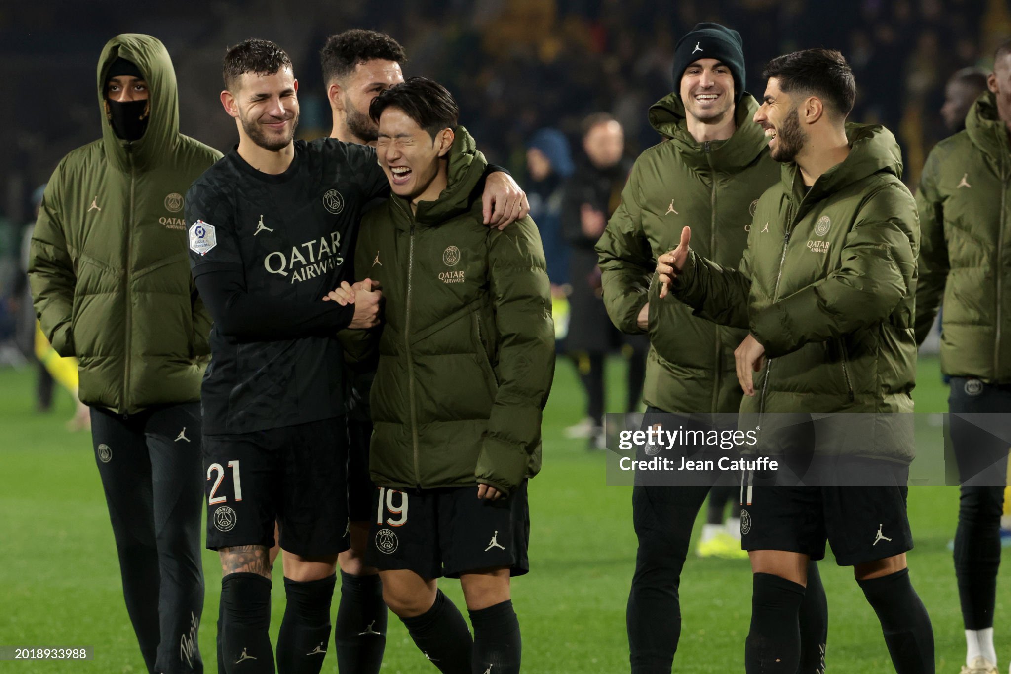 [잡담] 오늘자 이강인 PSG 선수들이랑 잘 지내네 - 인스티즈(instiz) 연예 카테고리