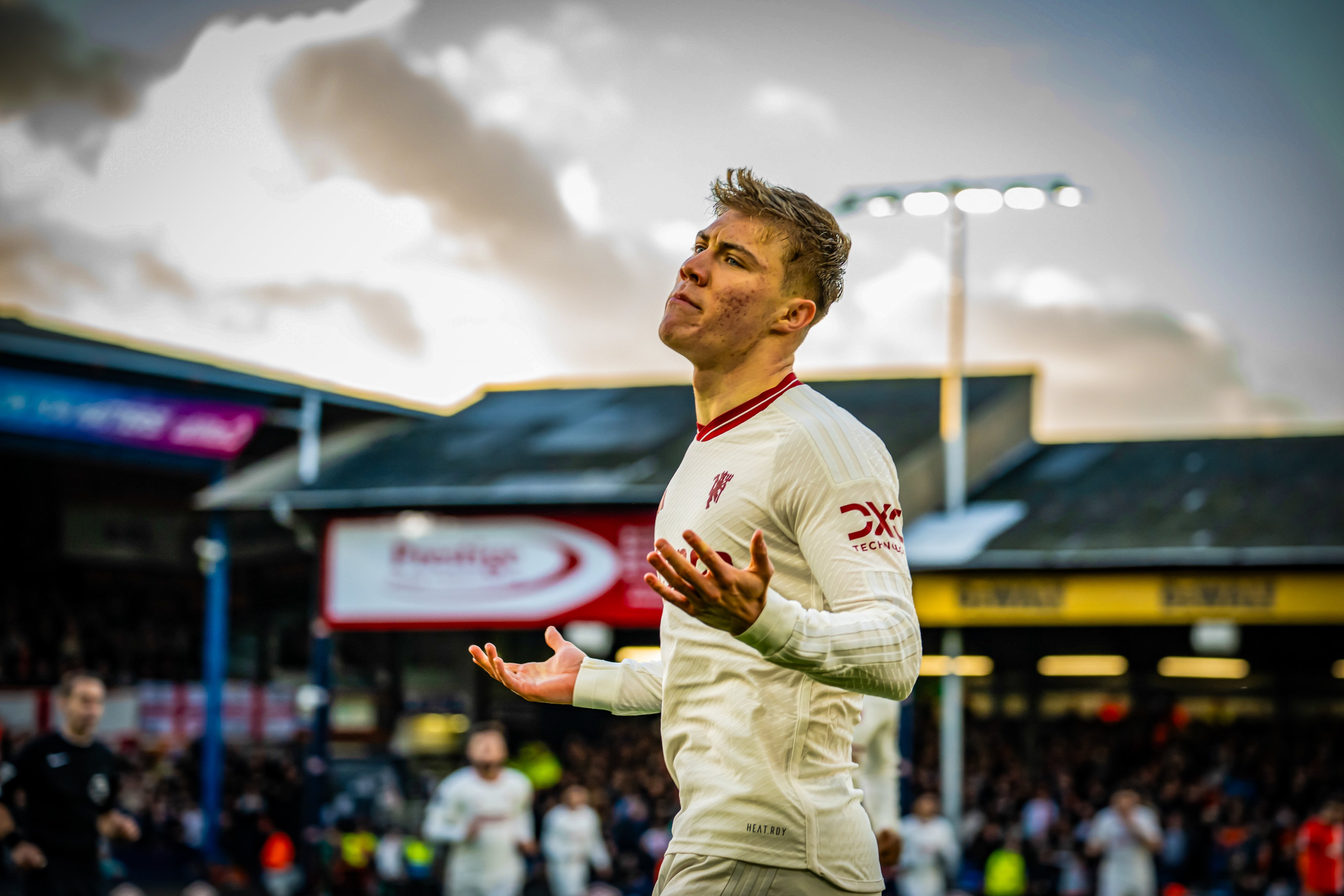 ฮอยลุนด์เบิ้ล!ผีเชือดลูตันหืดจับ2-1เฮ5นัดติด - Rakball | รวบรวมไฮไลท์ฟุตบอล ไฮไลท์บอล คลิปฟุตบอล ...