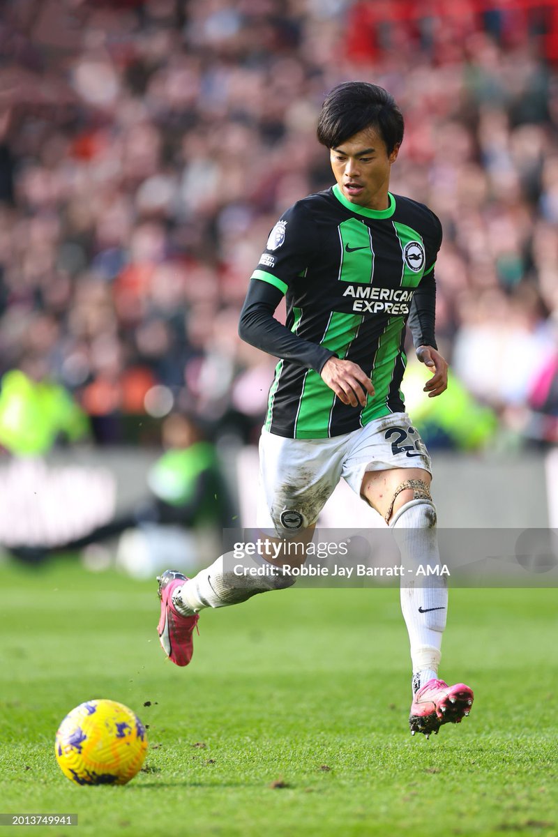 三笘薫に悪質タックル→退場の相手DF「人種差別を受けた」 心無いコメントの数々に訴え [Anonymous★]