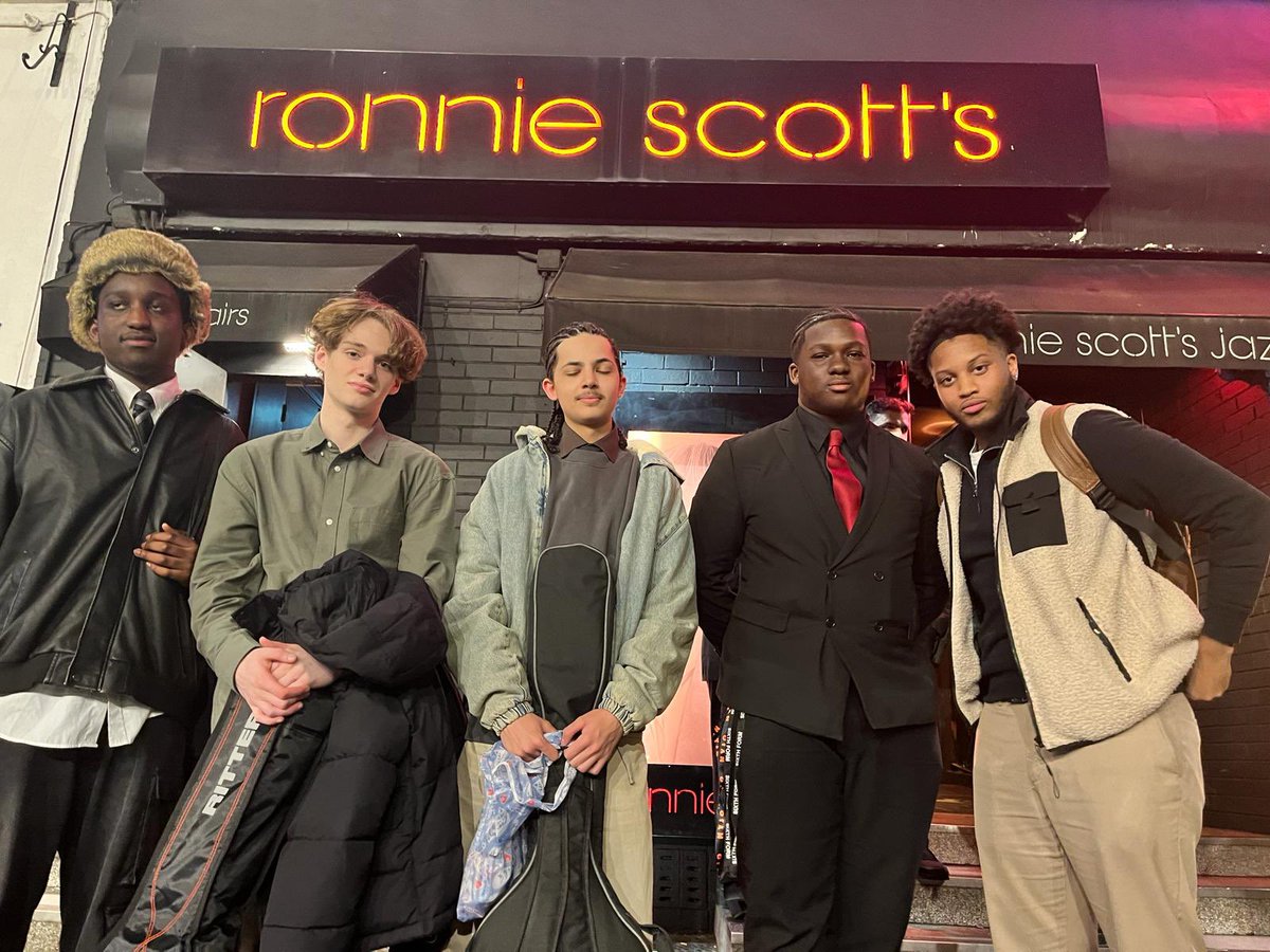 Welcome from the Executive Principal - Harris Academy Greenwich