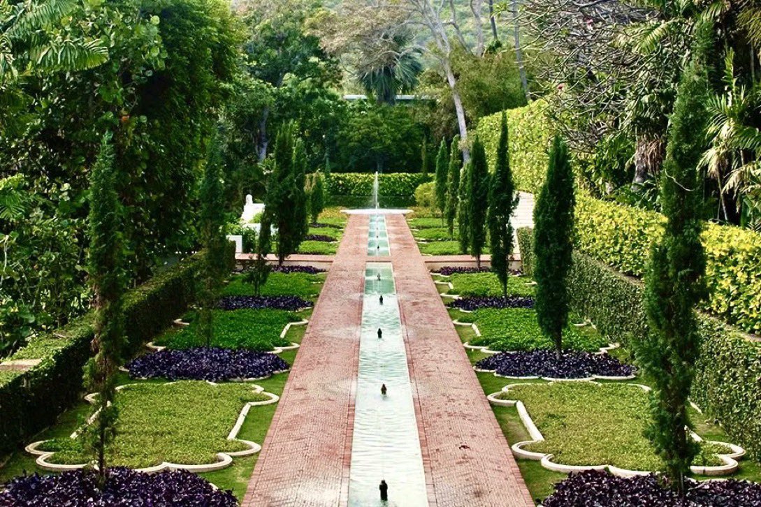 Designed to imitate the heavens, Islamic gardens are lush oases of ...