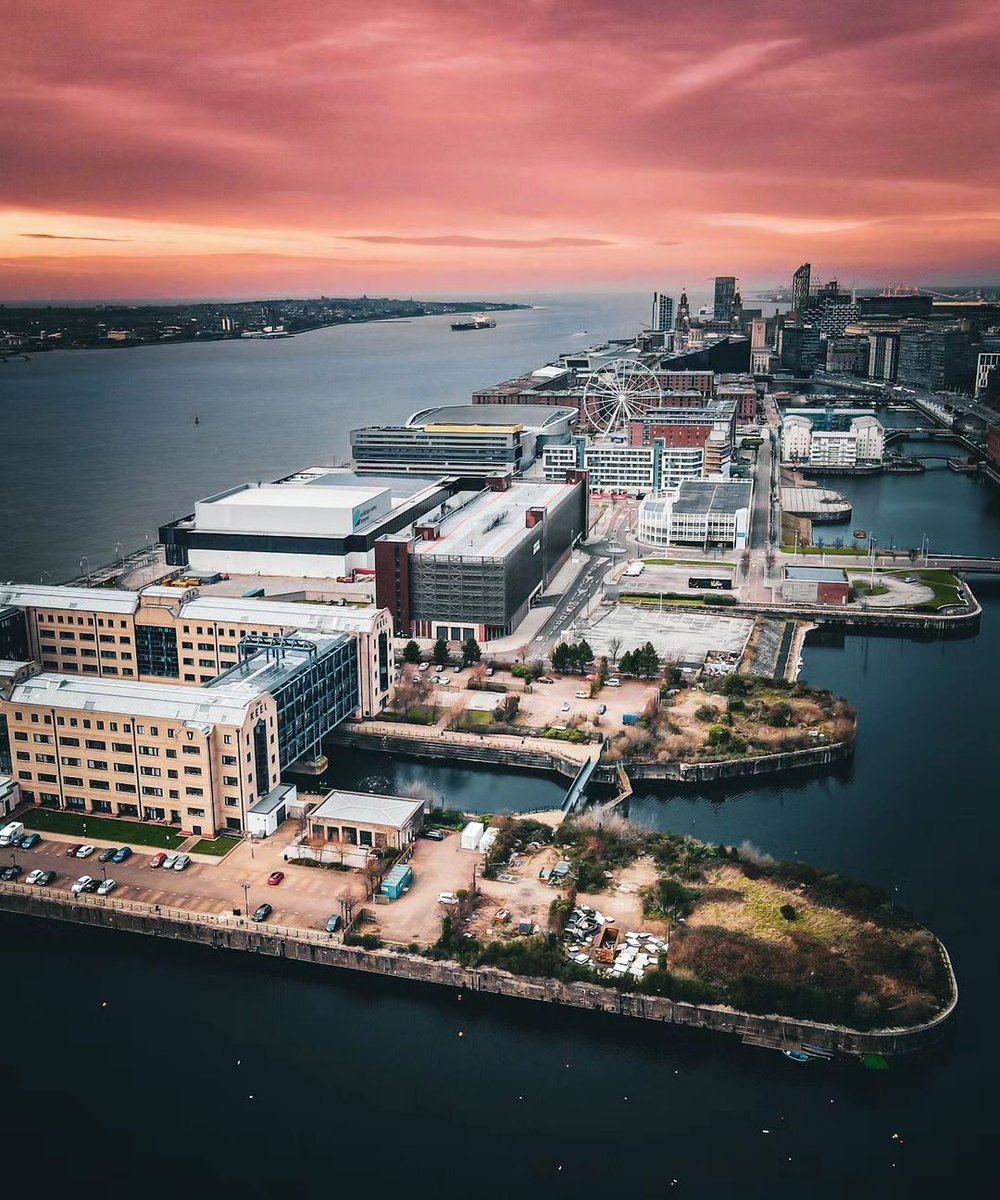 Liverpool Docks/Waterfront Regeneration | Page 3 | SkyscraperCity Forum