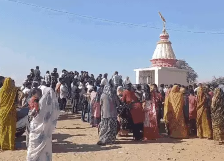 Verai Mata idol vandalized, thrown into pond; outrage in Karjan village ...