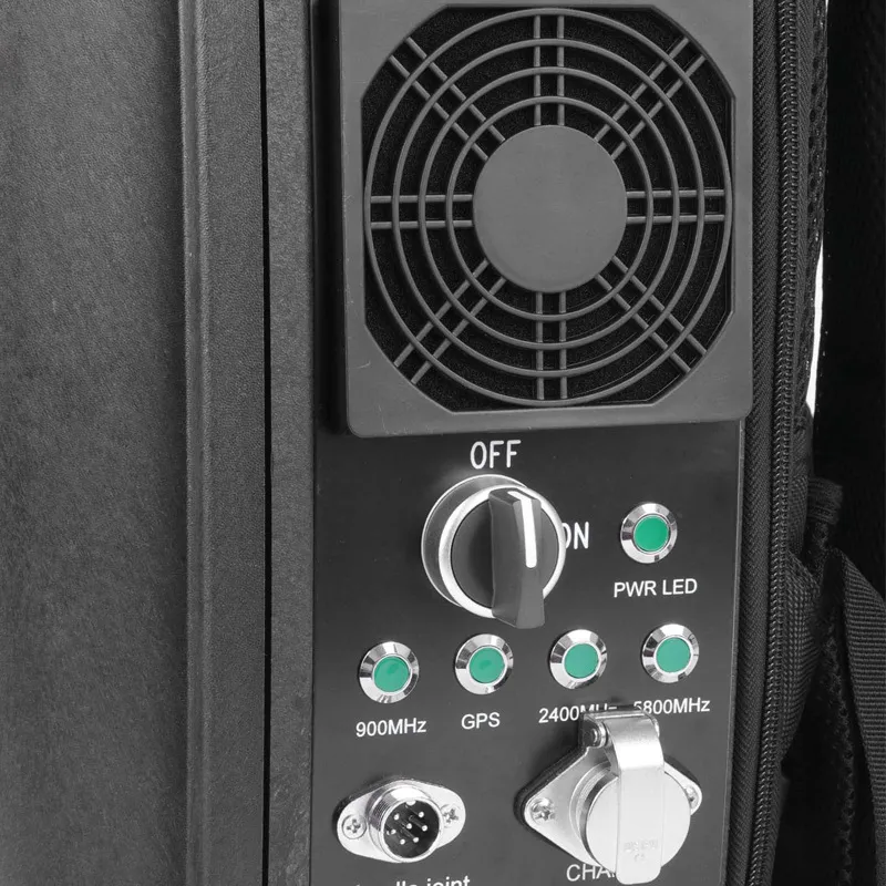 Russian soldier with the latest Backpack Anti Drone Jammer... https://t ...