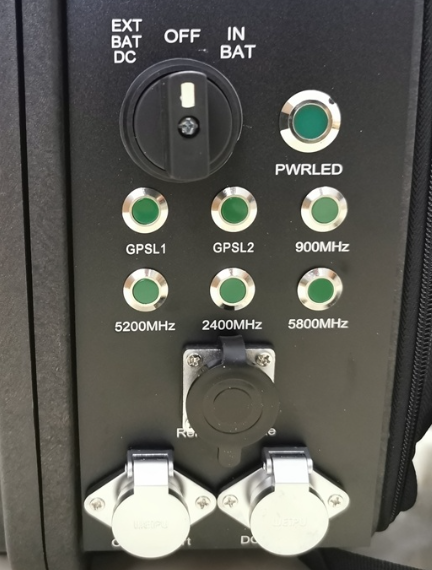 Russian soldier with the latest Backpack Anti Drone Jammer... https://t ...