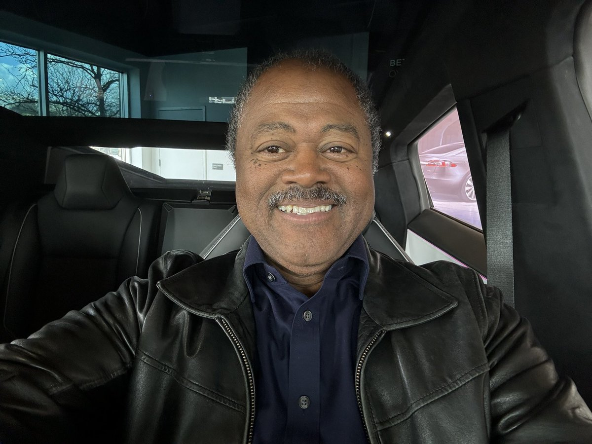 Steve Hearst's Instagram, Twitter & Facebook on IDCrawl