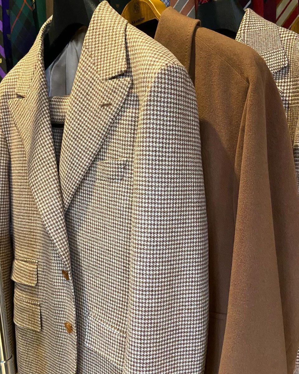 I genuinely think this is a bad outfit. I'll discuss why and suggest ...