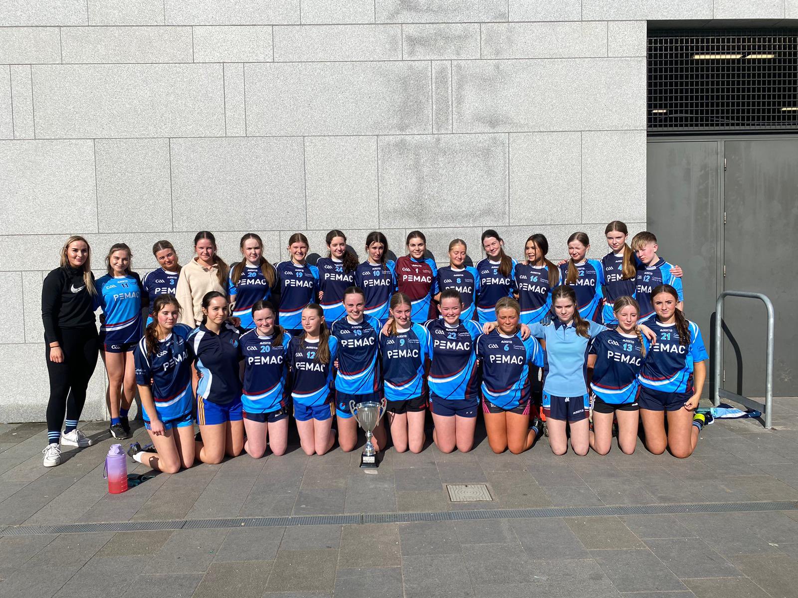Maroon Comhionannas Vótaí Culaith Liath Cois Laoi Productions Added