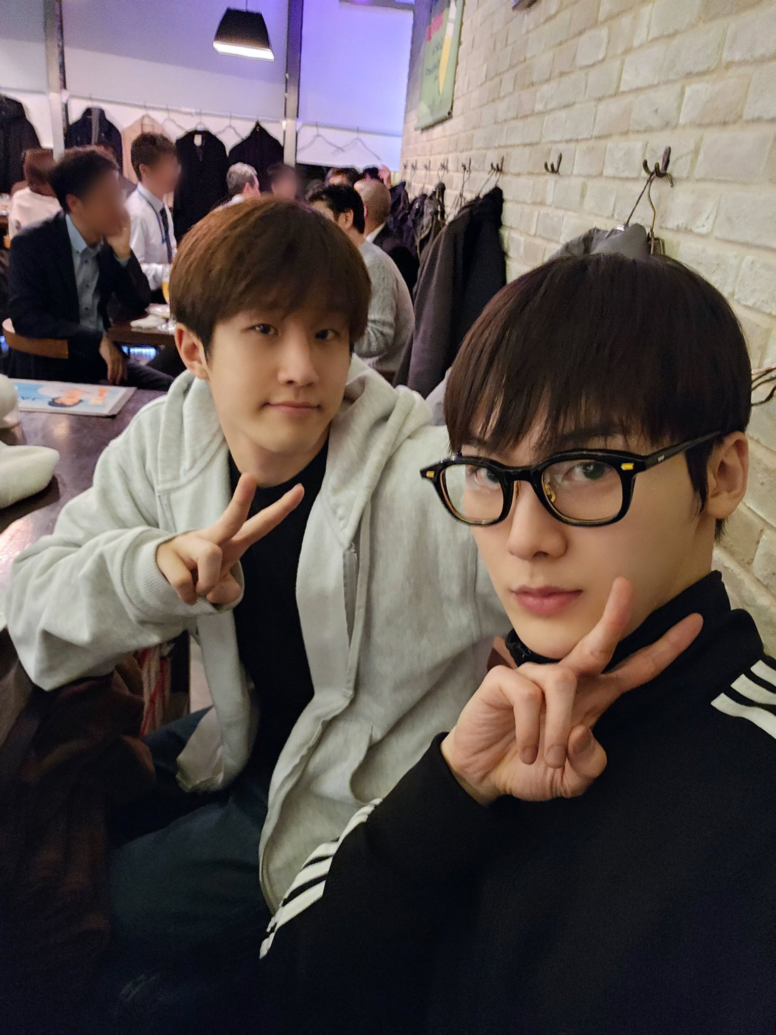 ブラッセルズ大手町 | MEQQE（めっけ）