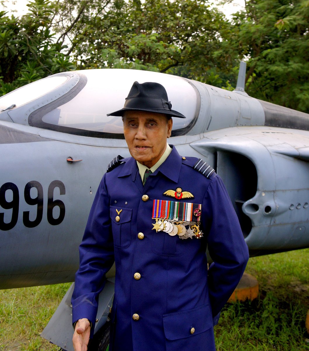 Remembering Flight Captain Saiful Azam: A Hero of Two Wars & Four Nations ️🇧🇩🇵🇰🇯🇴🇮🇶 - Thread ...