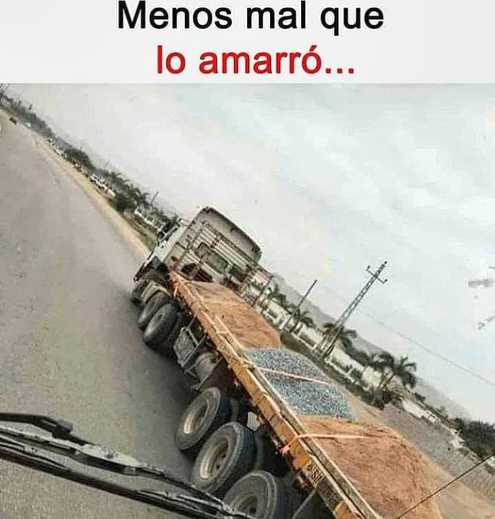 Memes Amarres Y Le Dije: Que Amarre Que Gallina Laughing Men In