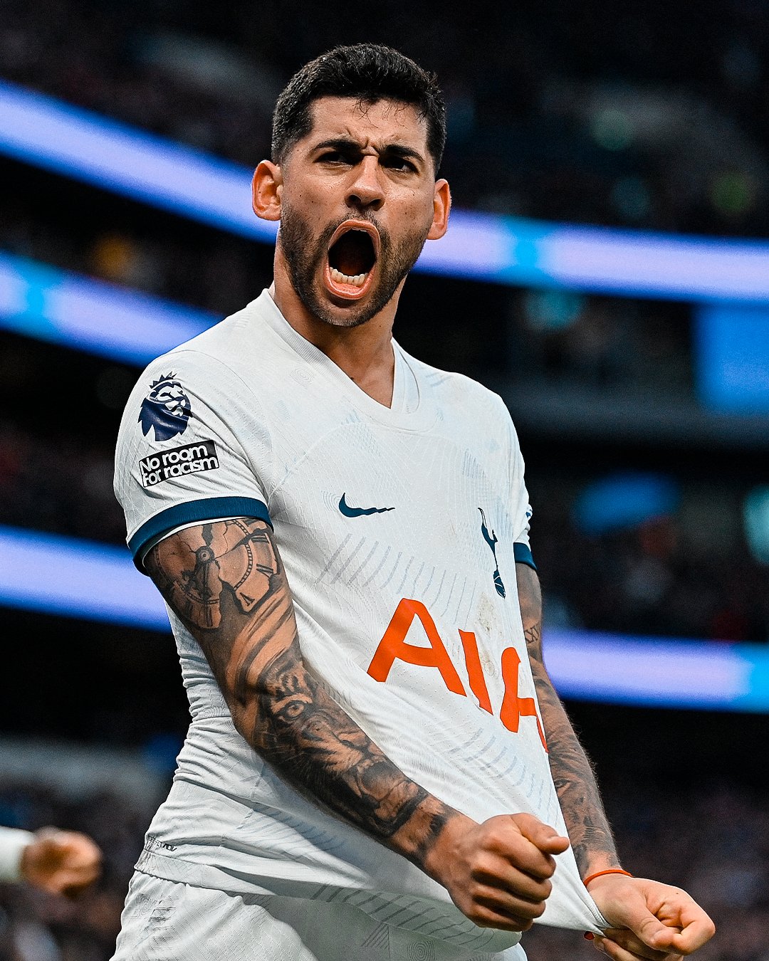 Tottenham Mason Tattoos Hungry Players' Key To A Successful Manchester