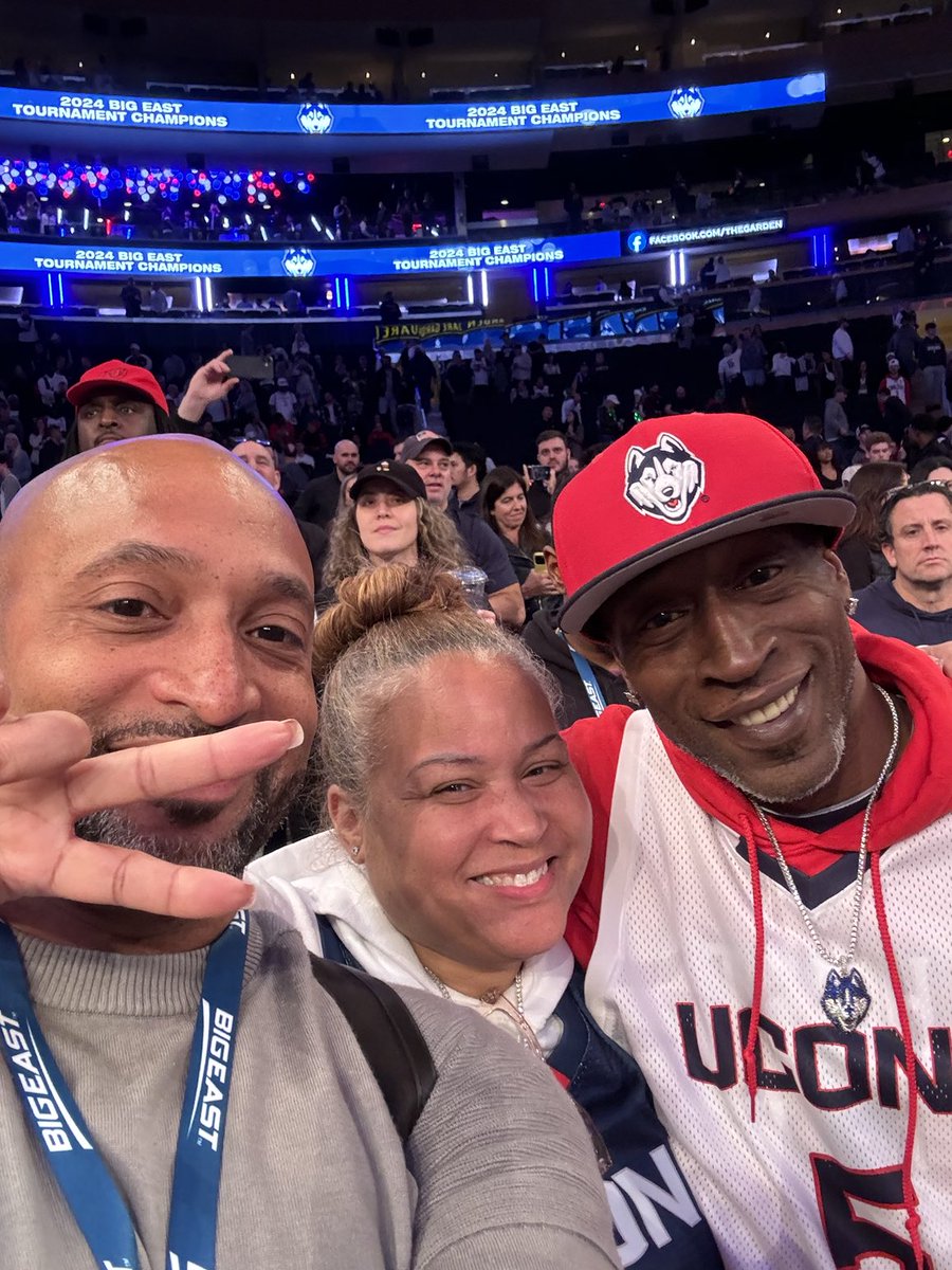 Stacey Castle's Instagram, Twitter & Facebook on IDCrawl