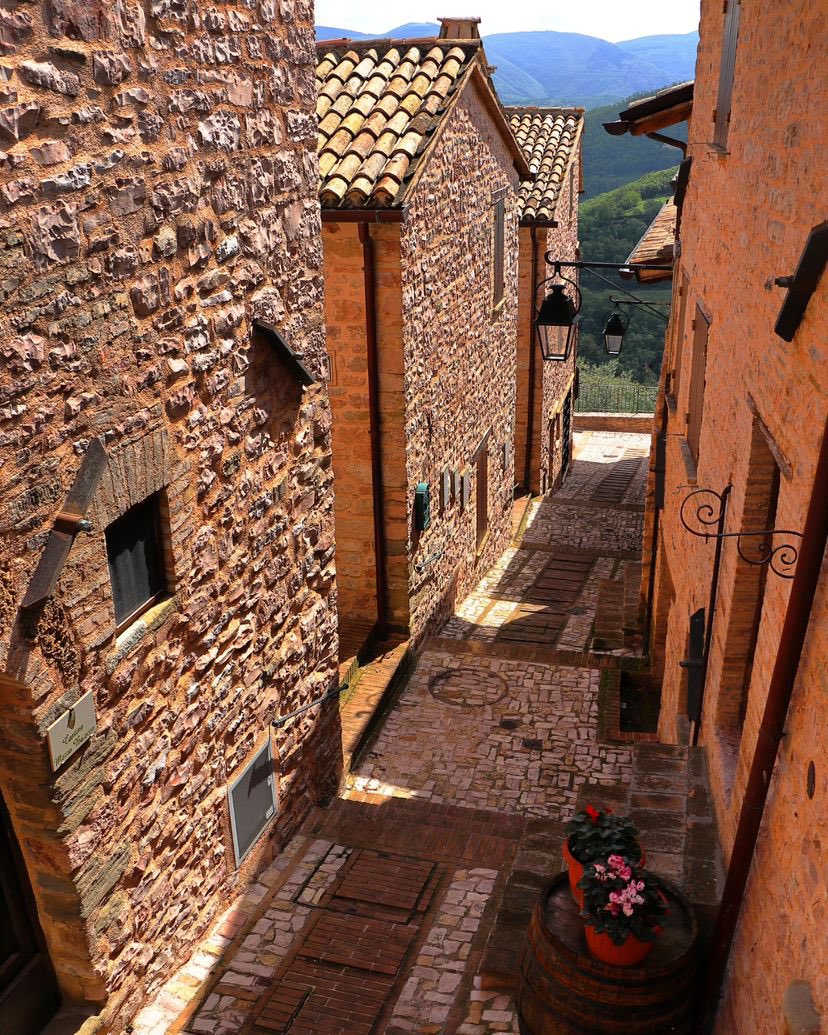 Everyone knows the major tourist spots in Italy. Let’s take a look at ...