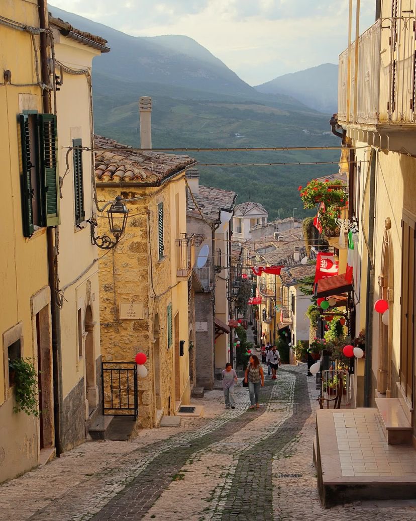 Everyone knows the major tourist spots in Italy. Let’s take a look at ...