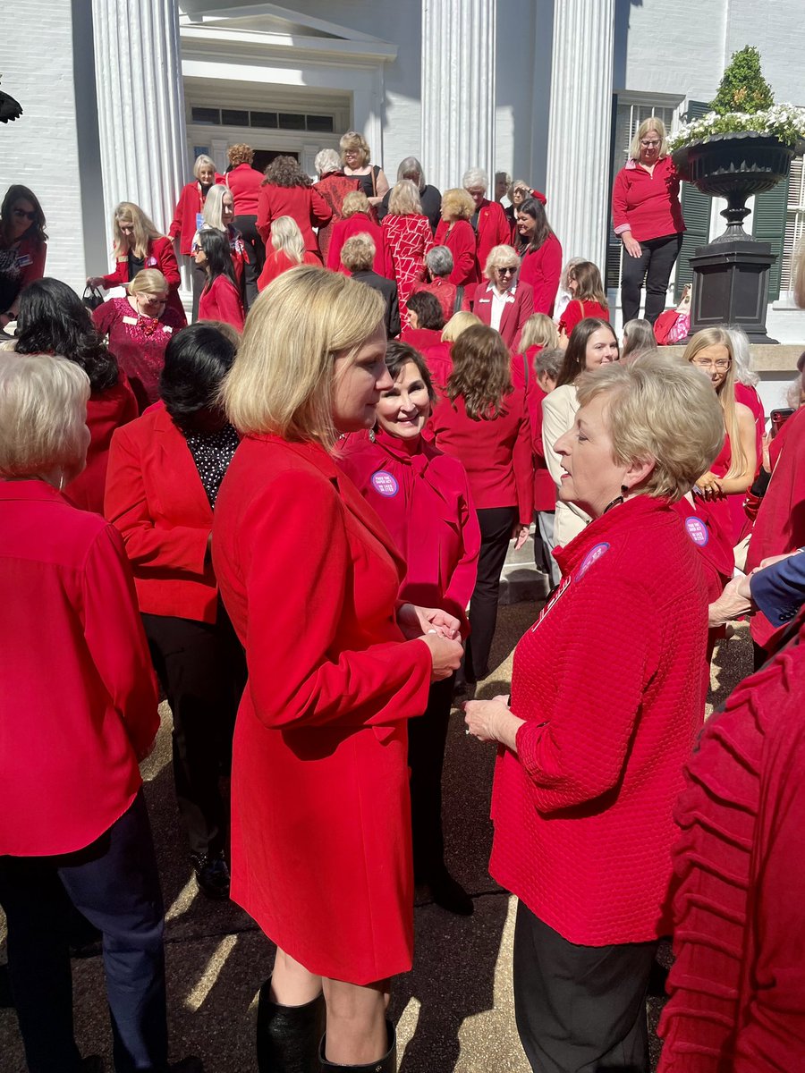 First Lady Elee Reeves - Office of Governor Tate Reeves