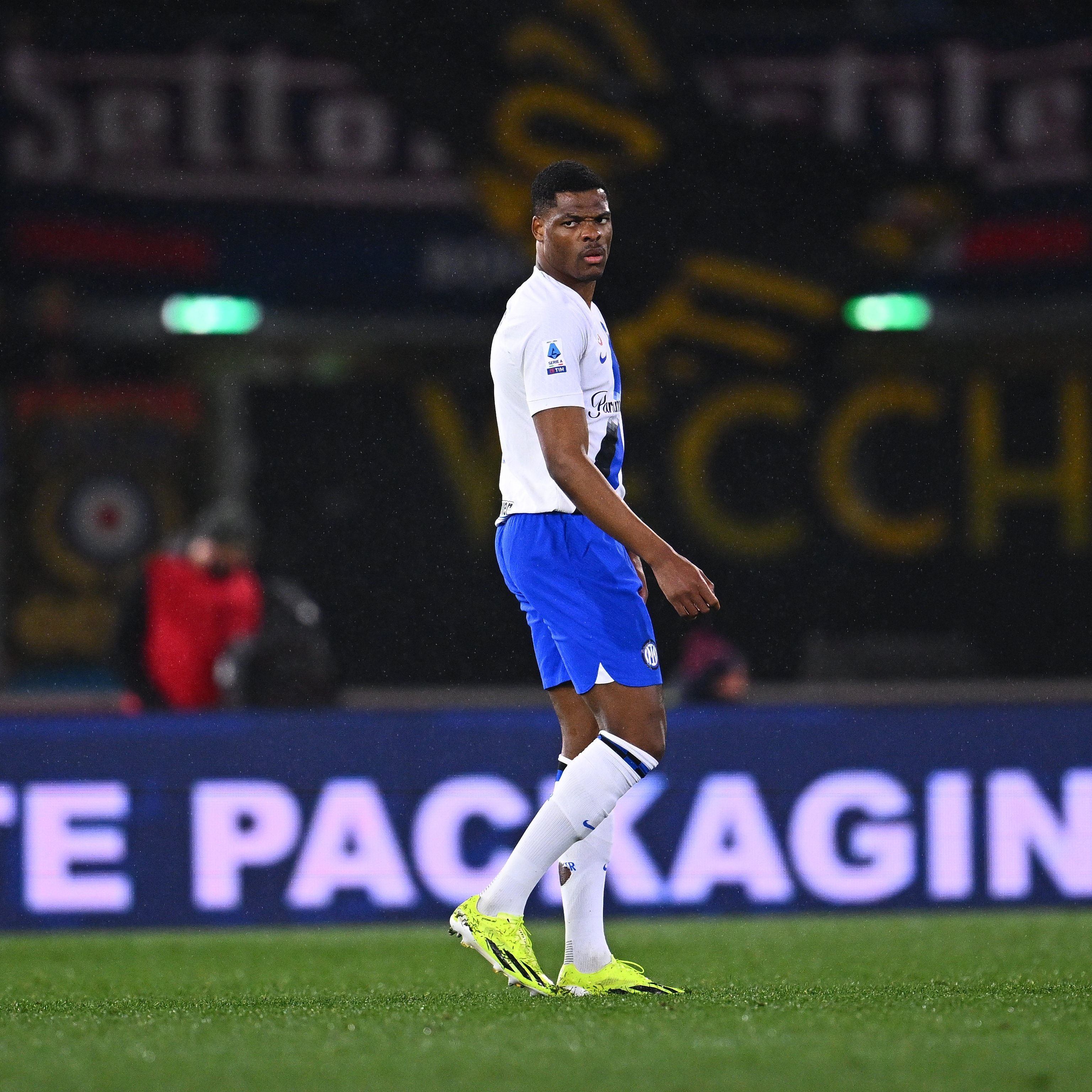 งูบุกเชือดโบโลญญ่า1-0รั้งฝูงทิ้ง18แต้ม - Rakball | รวบรวมไฮไลท์ฟุตบอล ไฮไลท์บอล คลิปฟุตบอล ดูบอล ...