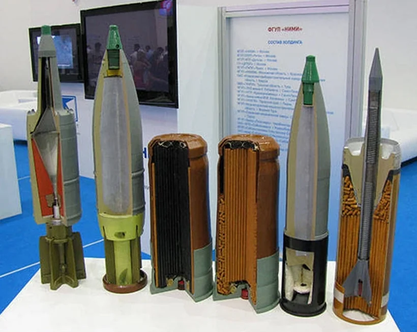 🧵🧵🧵: Often Heard about tank ammo exploding or cook off ? Here is a ...