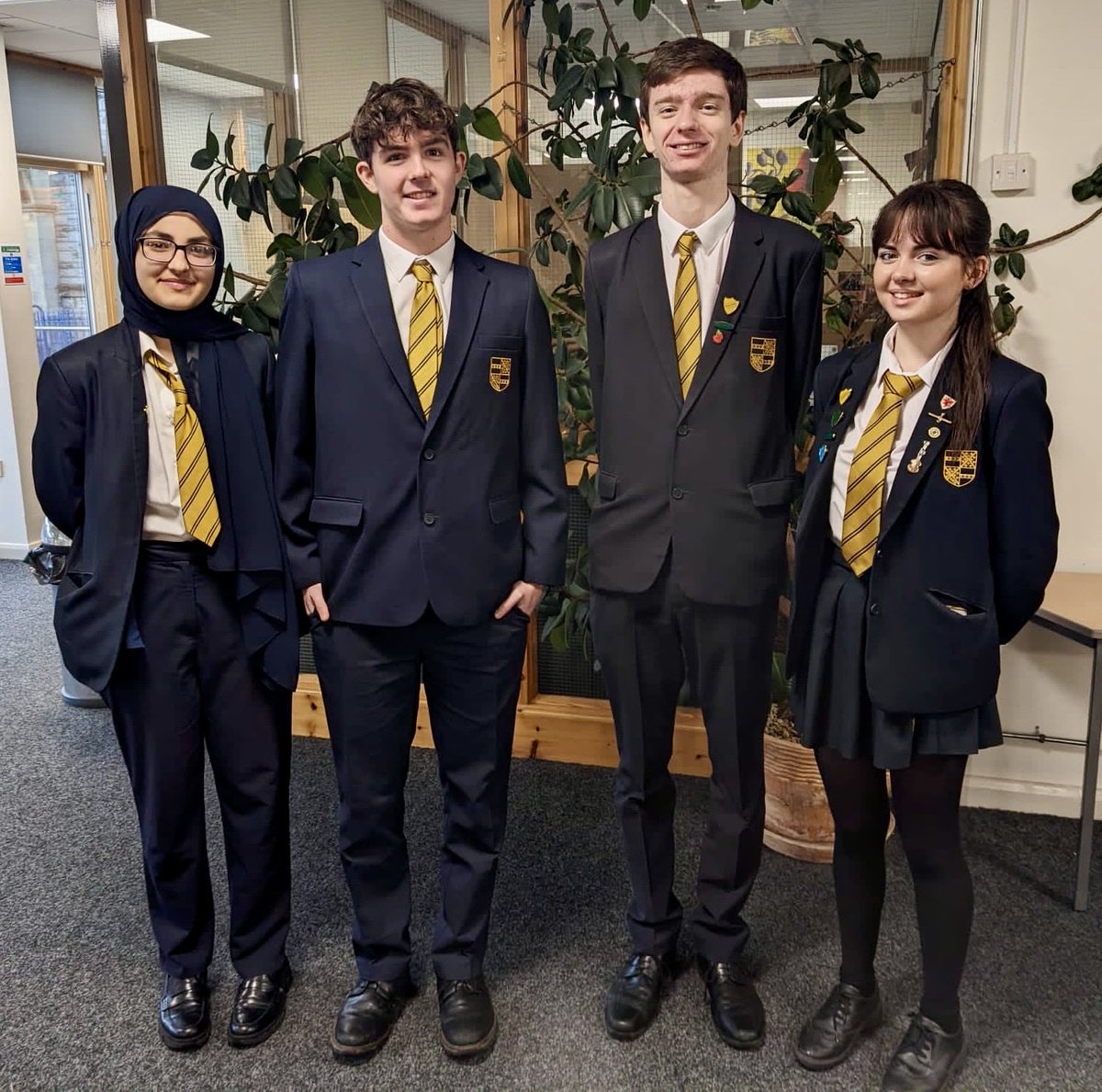 GCSE and A Level Results Days - School Gallery - Ysgol Stanwell School