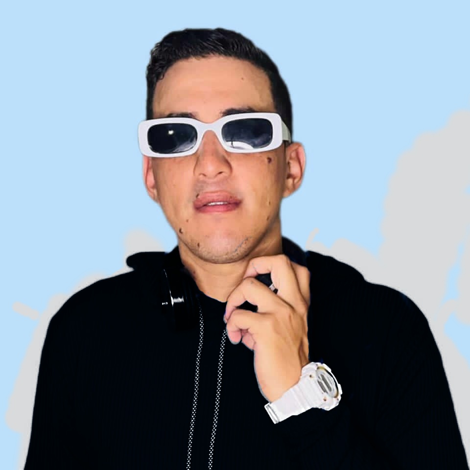 Darwin Davila's Instagram, Twitter & Facebook on IDCrawl