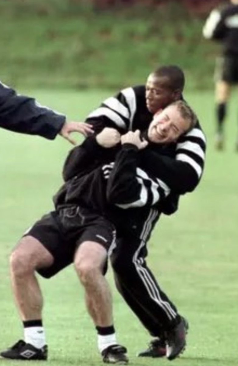 The Upshot's Threads – Thread Reader App