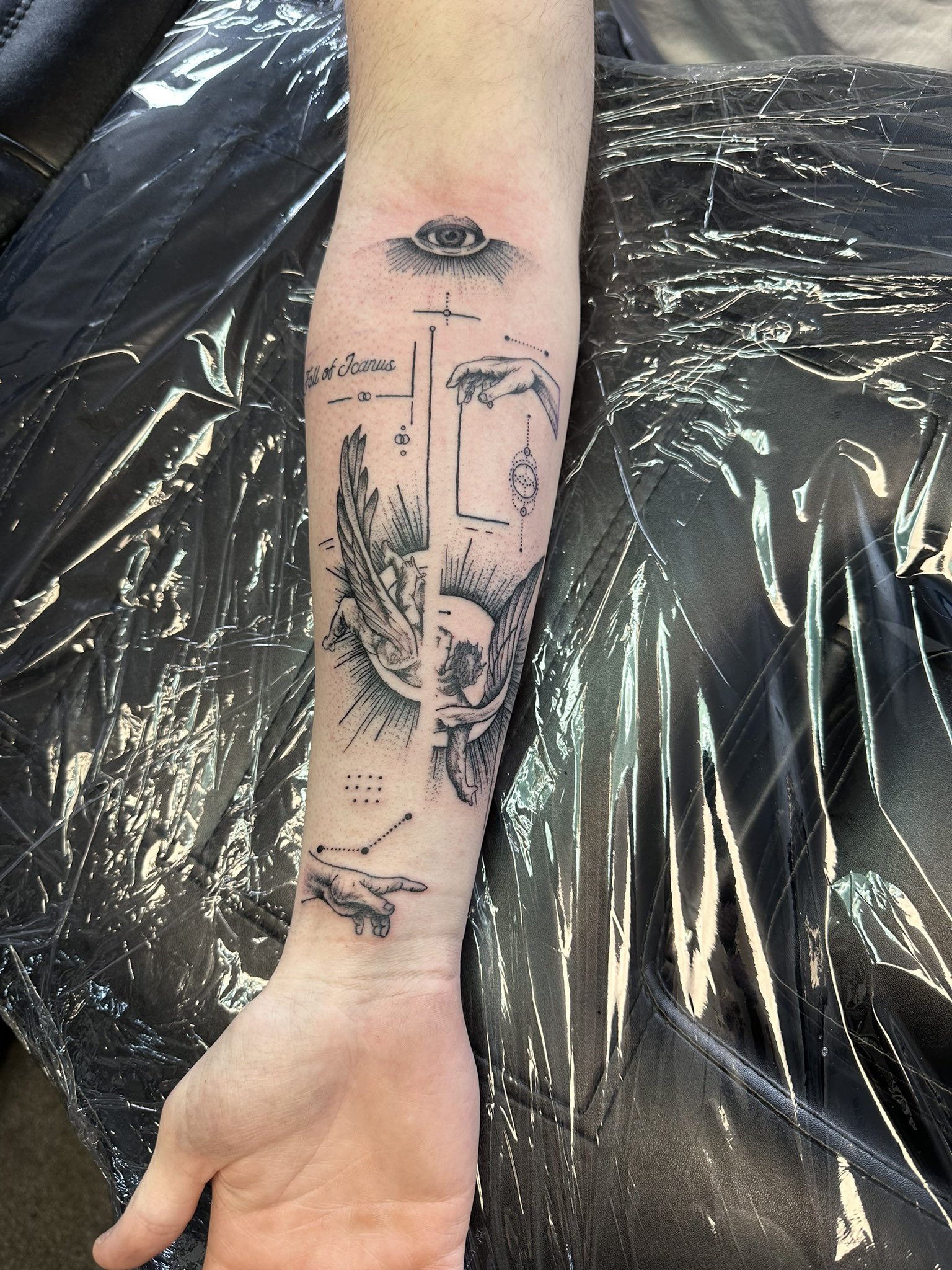 Greek Inspired Tattoos 𝐃𝐀𝐑𝐈𝐎 𝐓𝐀𝐓𝐓𝐎𝐎
