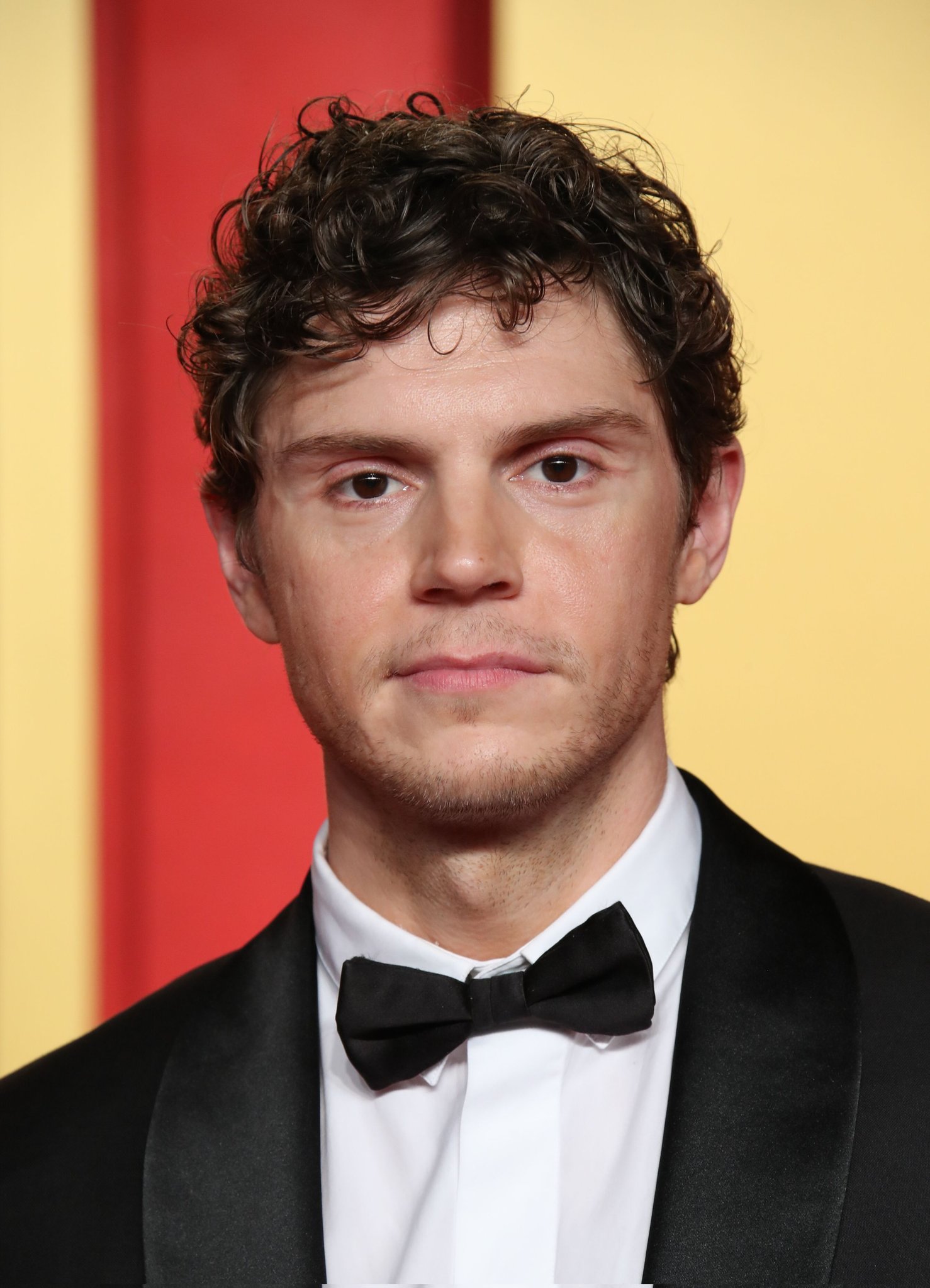 Evan Peters De Frente Evan Peters (@evanpetersactor) • Instagram