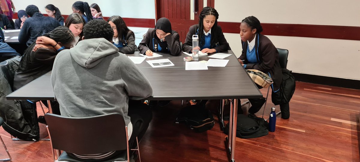 Uniform & Equipment - Harris Girls Academy East Dulwich