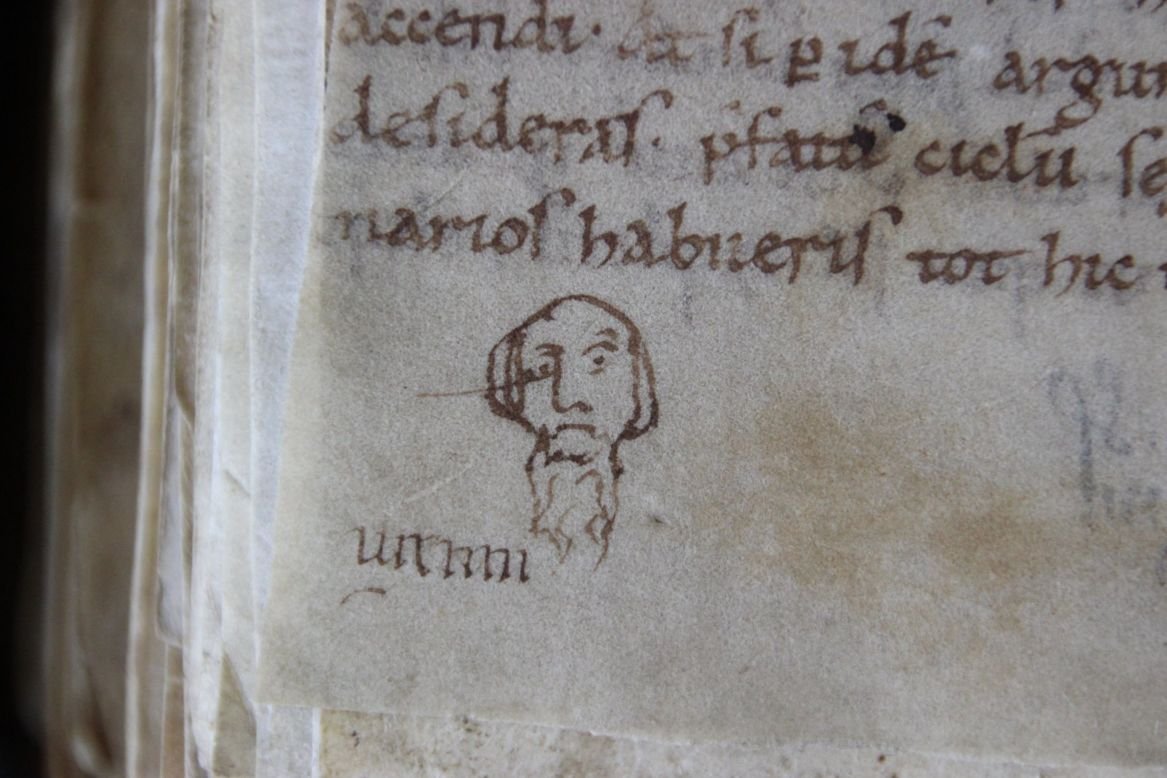 これを見たやつは座っている画像をあげろ 」Vatanabeusの漫画