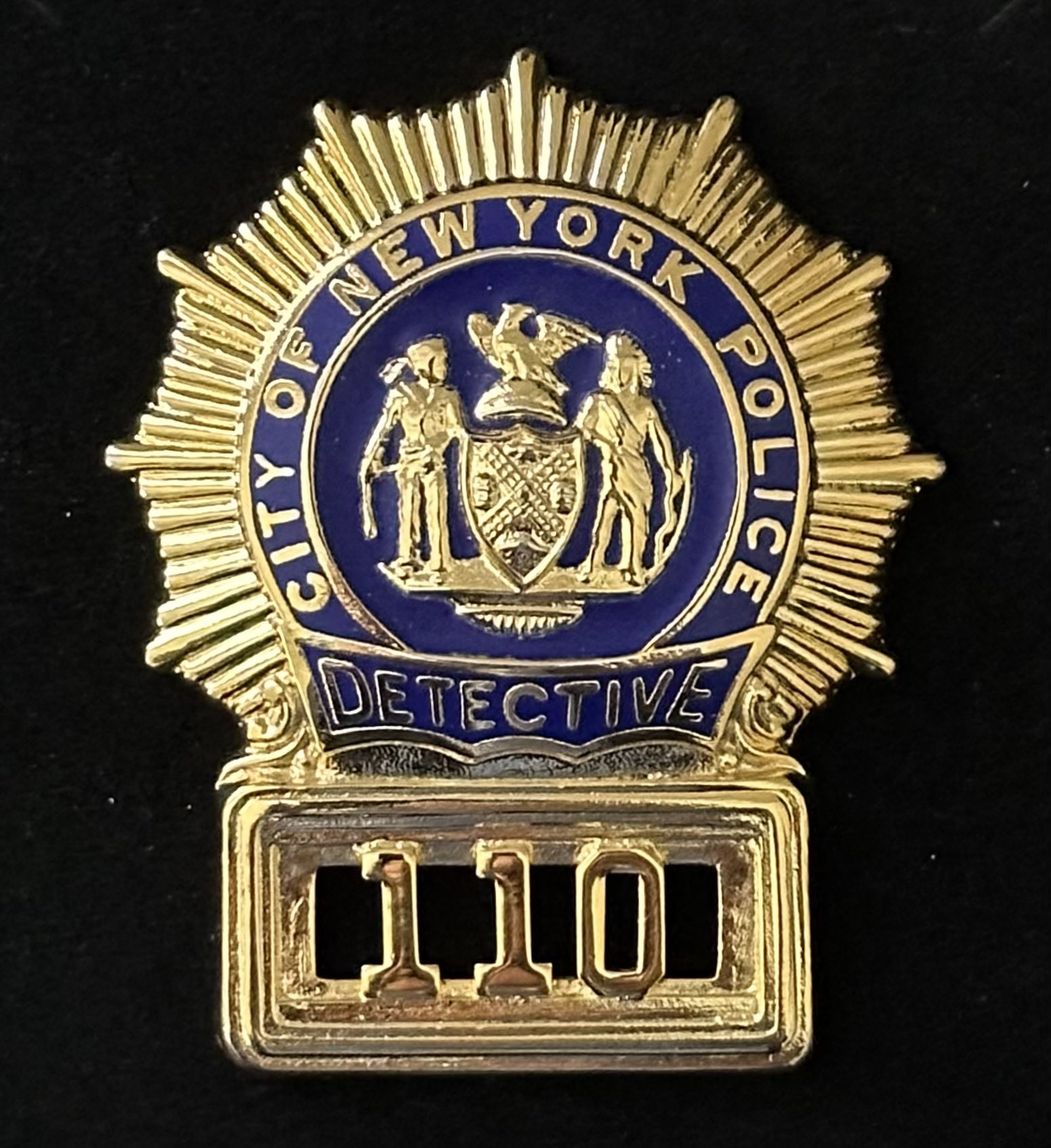 Nypd Badges And Shields File:Badge Of A New York City Police