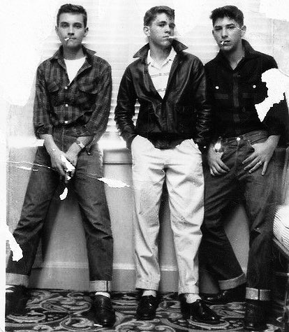 5 mistakes that young men make in social situations. 1. Feels to ...