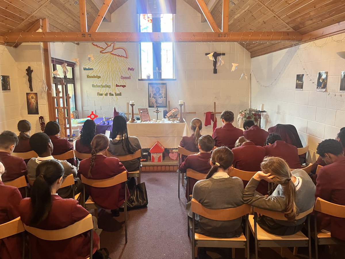 Welcome to St Thomas More Catholic Comprehensive School